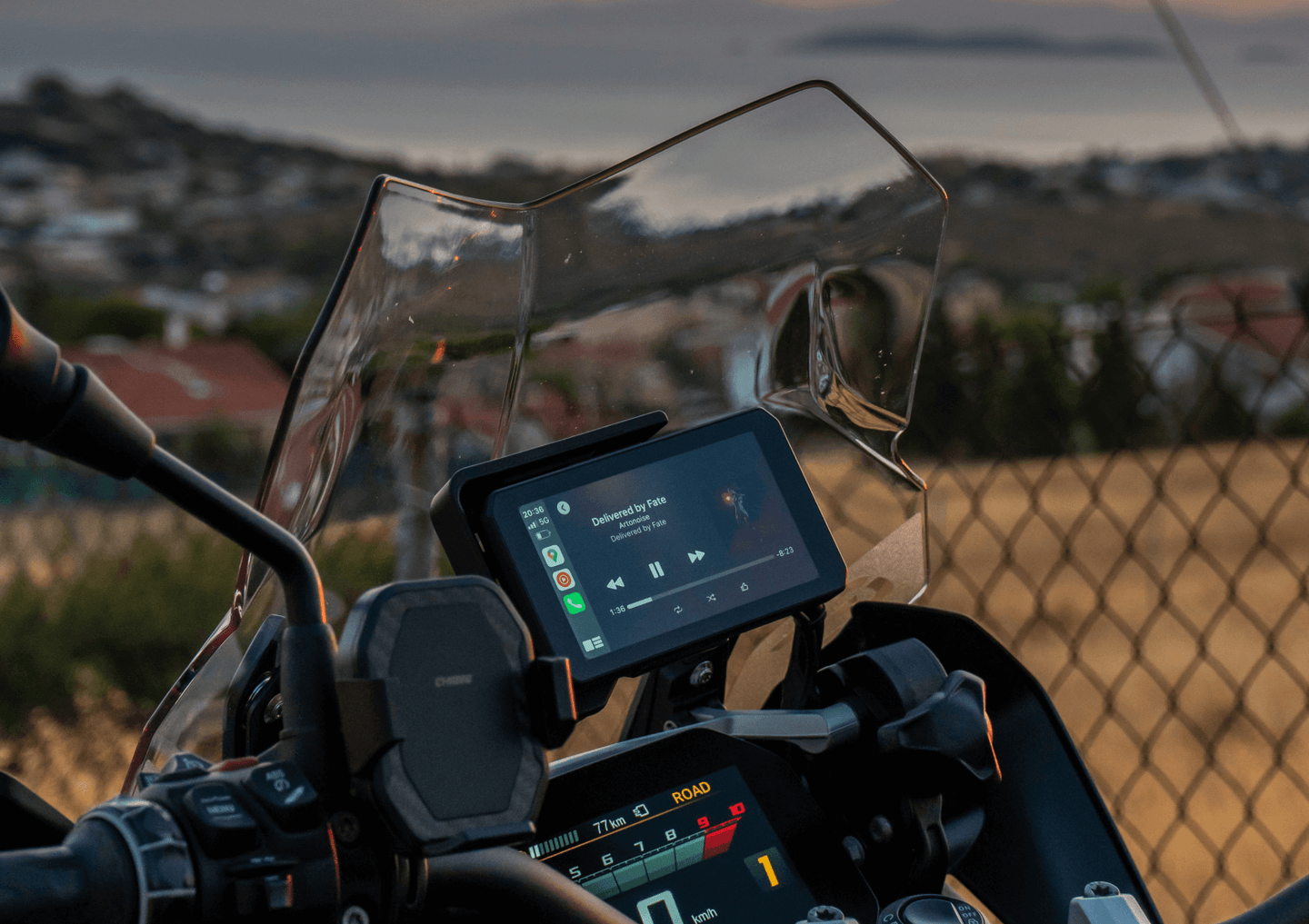 AIO-5 Play Comparison: Standard version vs. BMW version